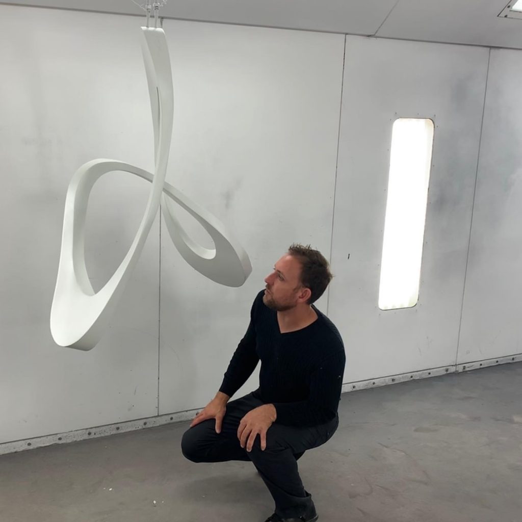 Bio - Sculptor Morgan Robinson